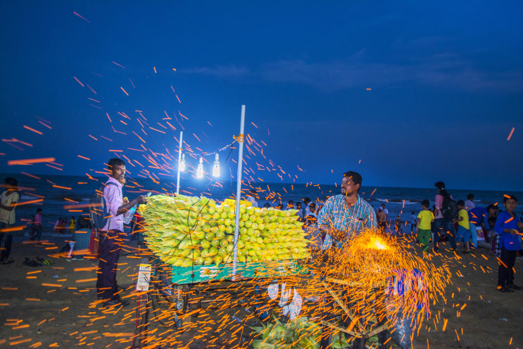 Corn Roaster, Marina Beach, Chennai, Tamil Nadu, India. - The Spicy Soul
